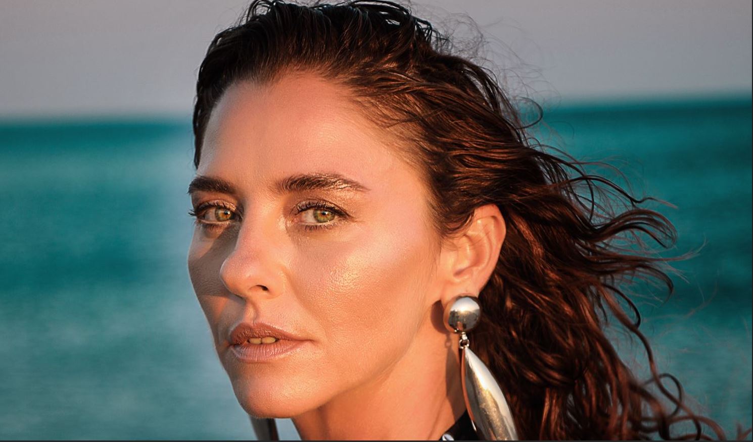 Ece Uslu’dan ekrana şahane dönüş, sevilen diziye konuk oluyor - Birsen ...