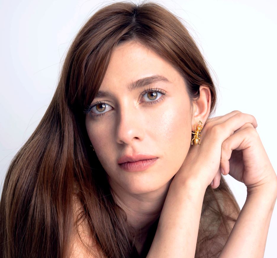 Gözde Mutluer “Bir Başka Aşk” filminde - Birsen Altuntaş